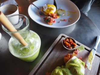 The Fat Turtle Breakfast In Seminyak | Almost Landing - Bali