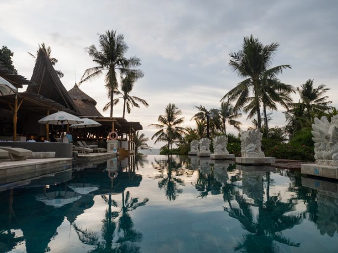 15 Best Beach Clubs In Bali: Seminyak, Canggu, Uluwatu + More | Almost ...